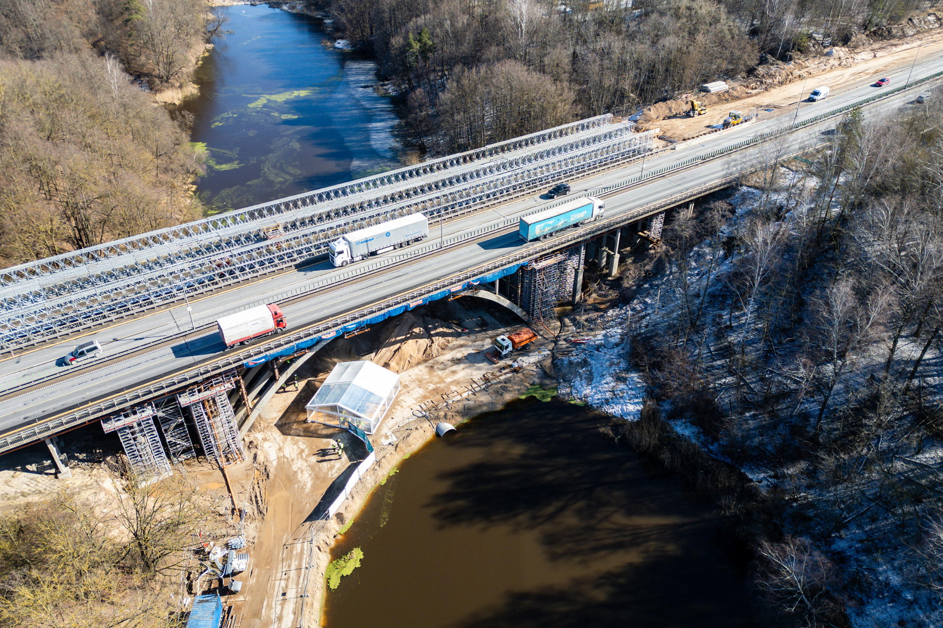 Savaitės pradžioje – eismo ribojimai laikinu Krunos tiltu